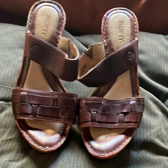 Born | Shoes | Open Toe Sandals Flower Design Heel | Poshmark